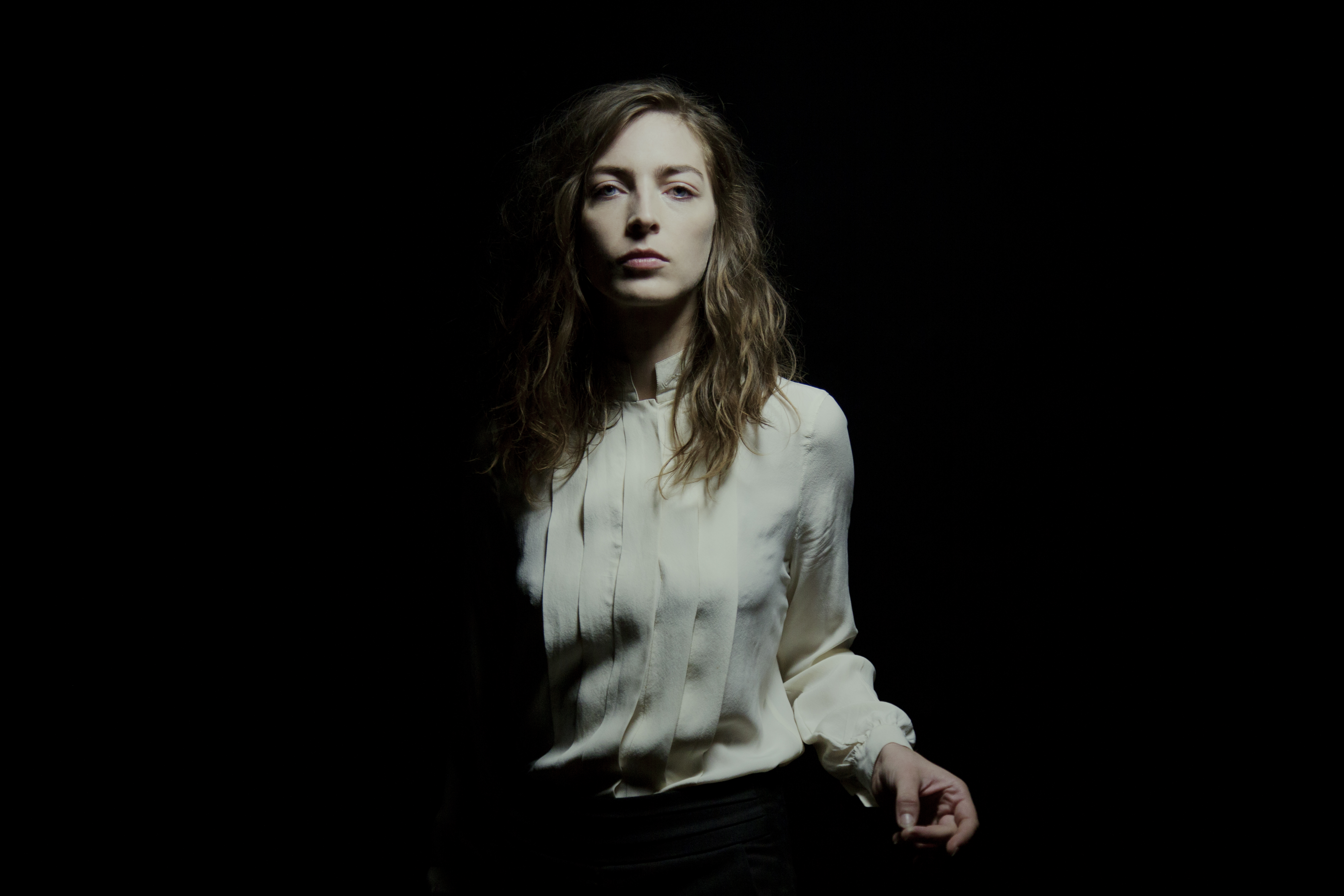 Fishbach dévoile deux nouveaux titres - Manifesto XXI