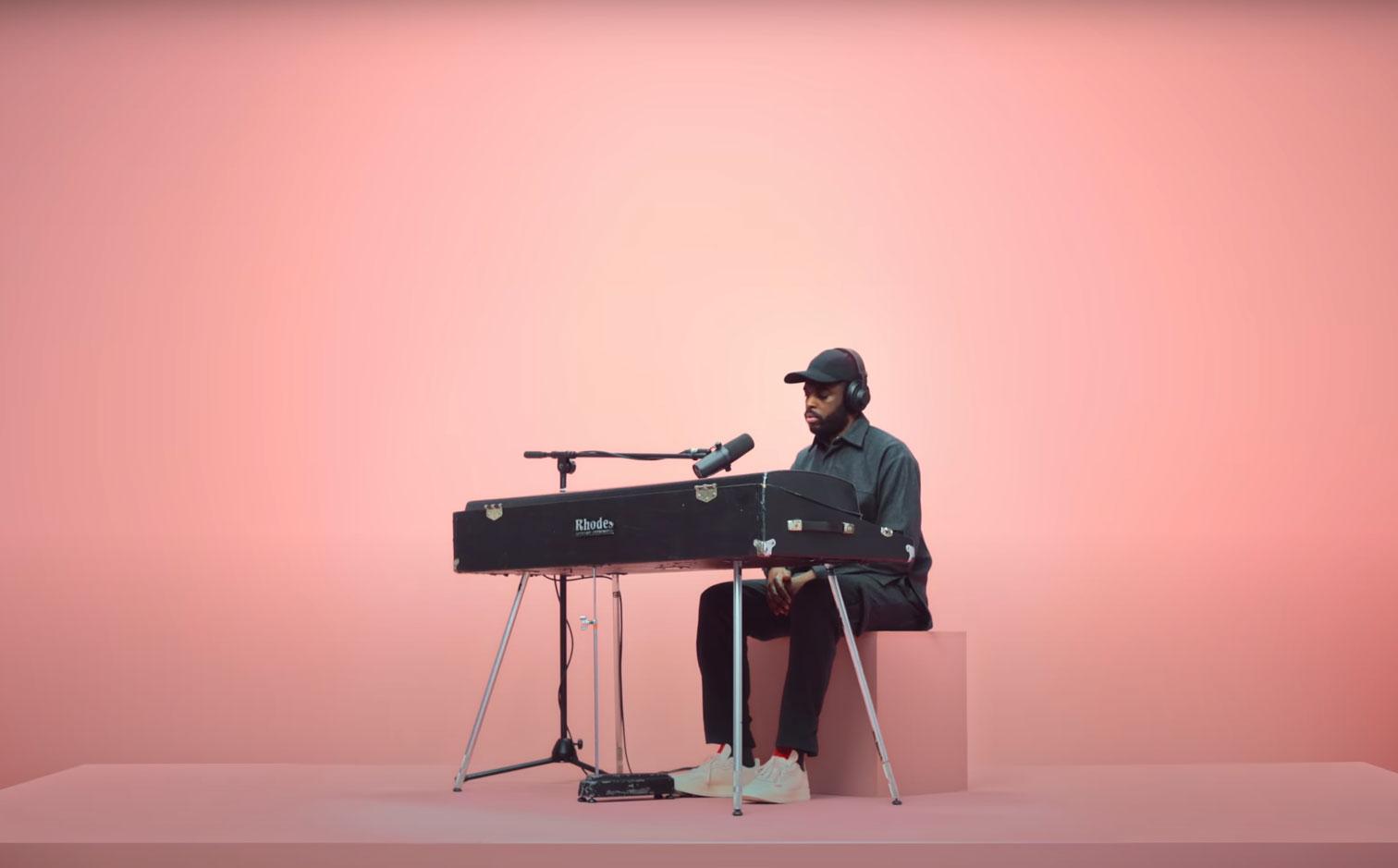 Alfa Mist fait l'état des lieux avec Bring Backs - Manifesto XXI